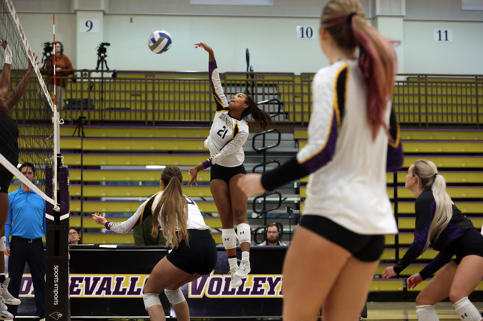 Falcons Sweep CBU 3-0 at Home - University of Montevallo Athletics