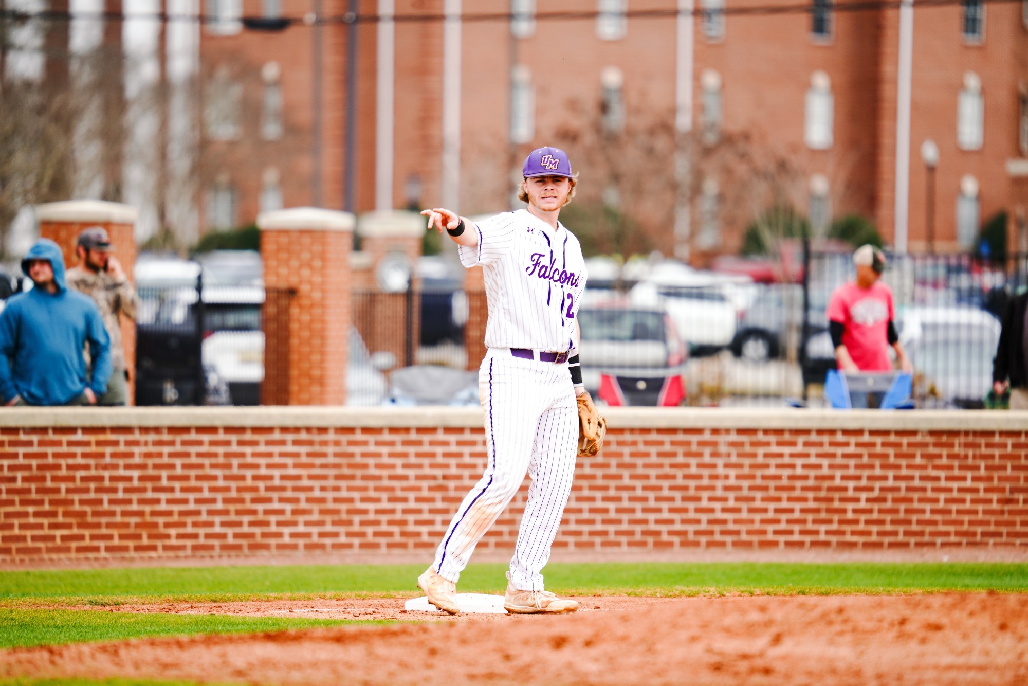 Falcons Split Doubleheader with West Georgia - University of Montevallo ...