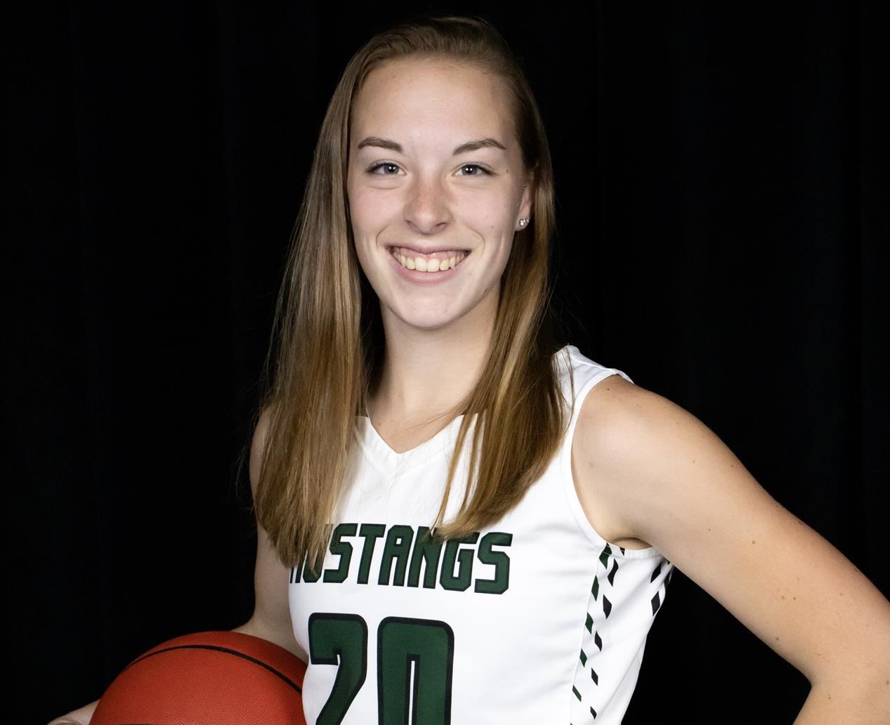 Meet Anna Raymond, Women's Basketball and Cross Country - SUNY Morrisville