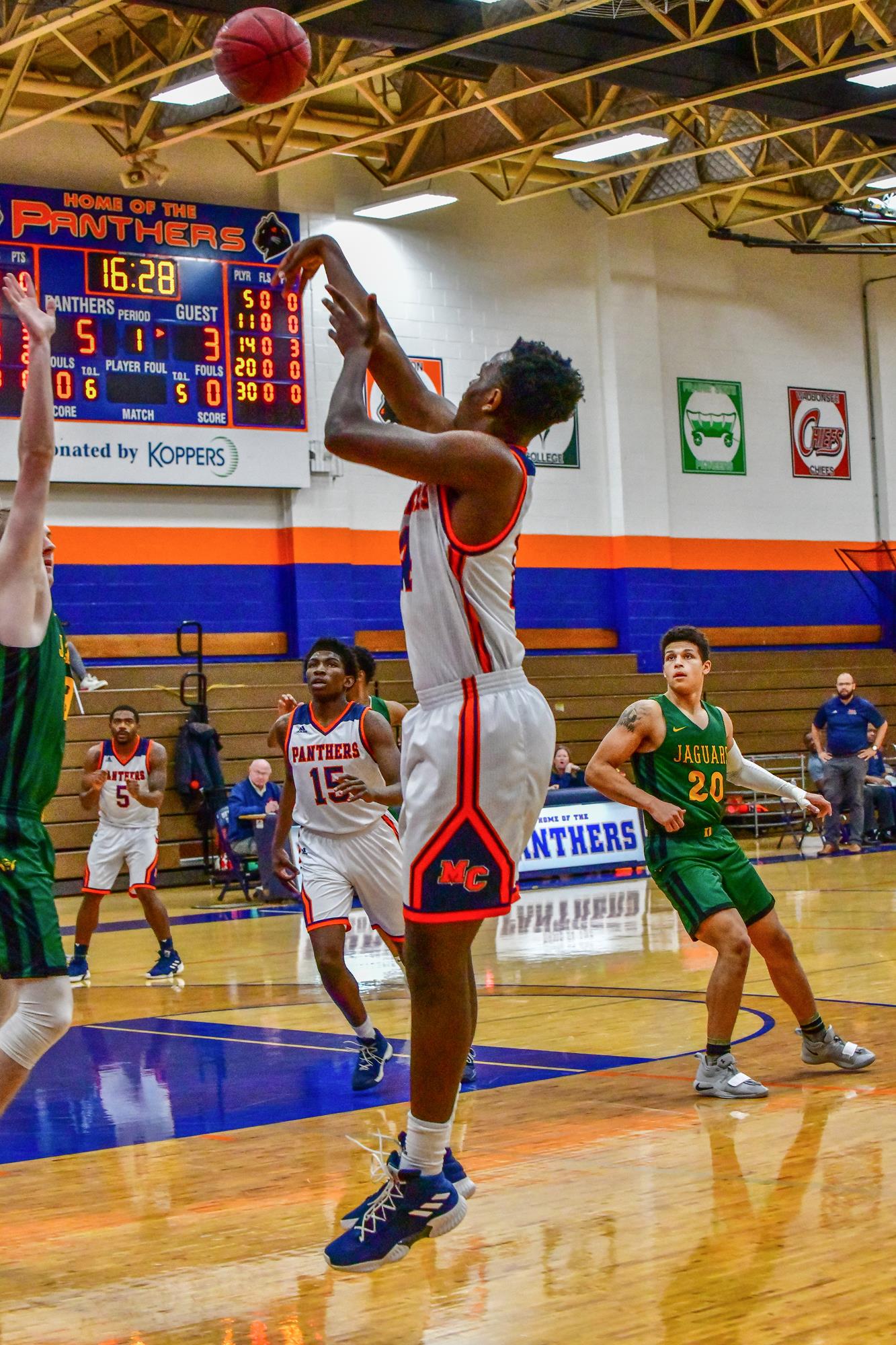 Tyric Edwards - 2018-19 - Men's Basketball - Morton College Athletics