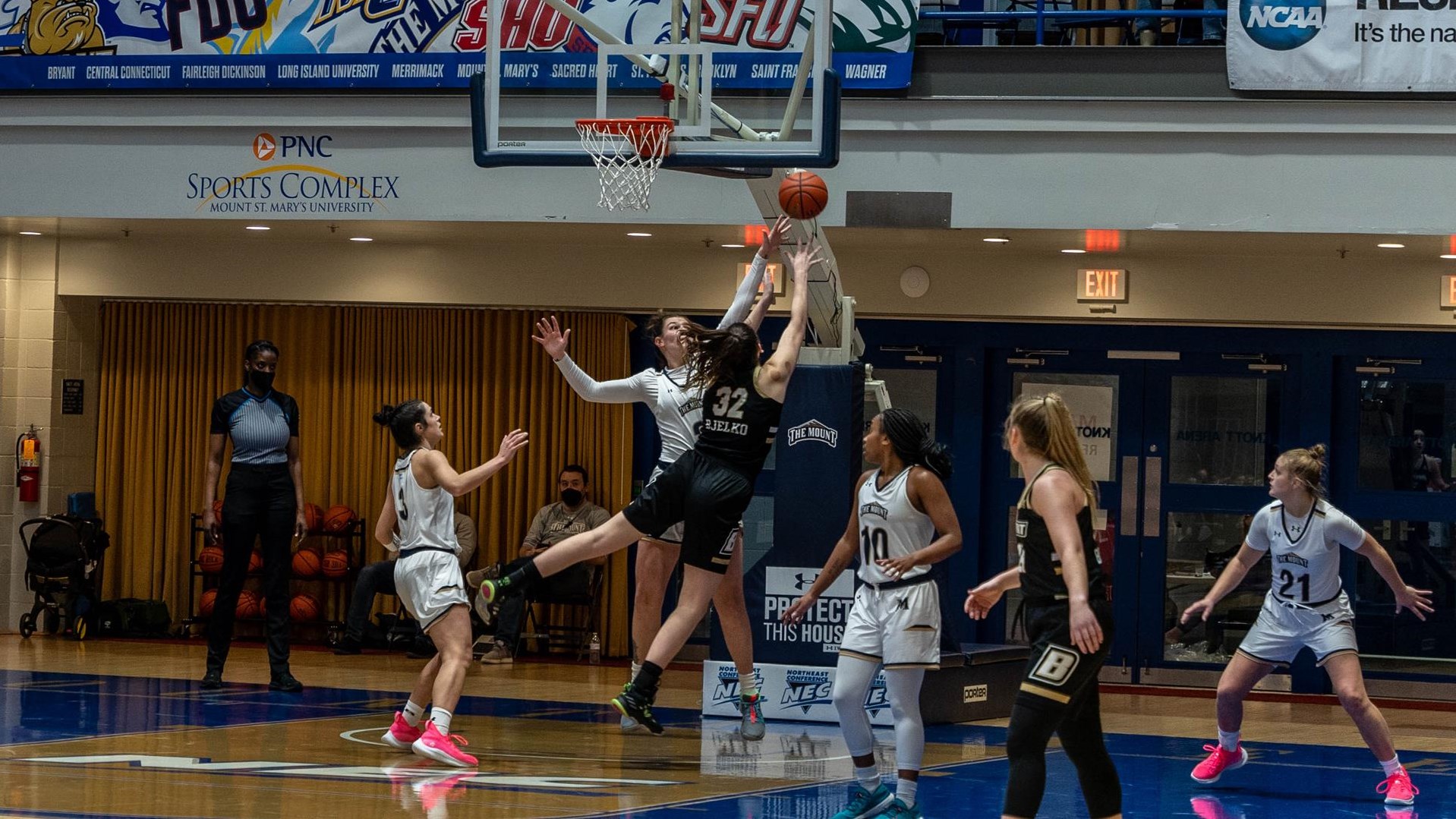 Fast Start Helps Mount Women’s Basketball Earn Third Straight Victory ...