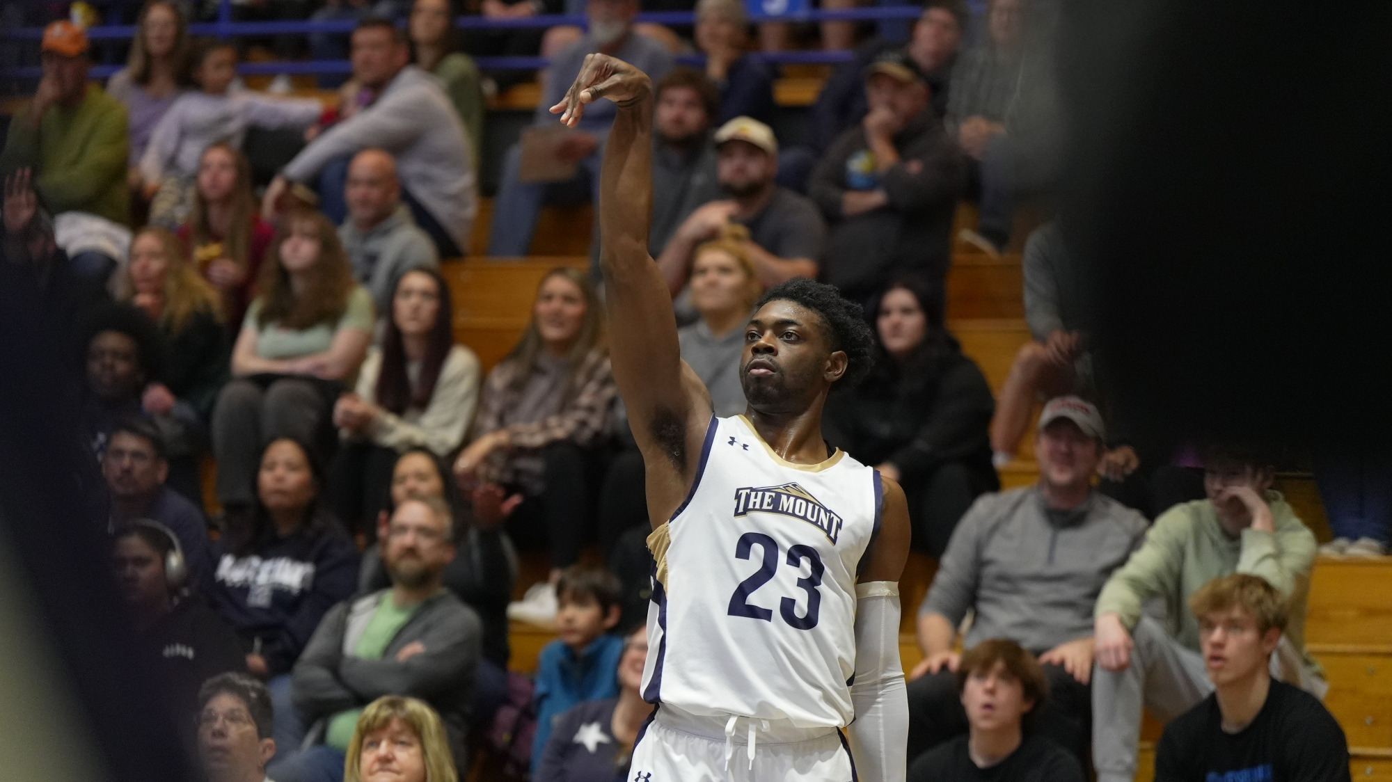 Joshua Reaves - 2023-24 - Men's Basketball - Mount St. Mary's University