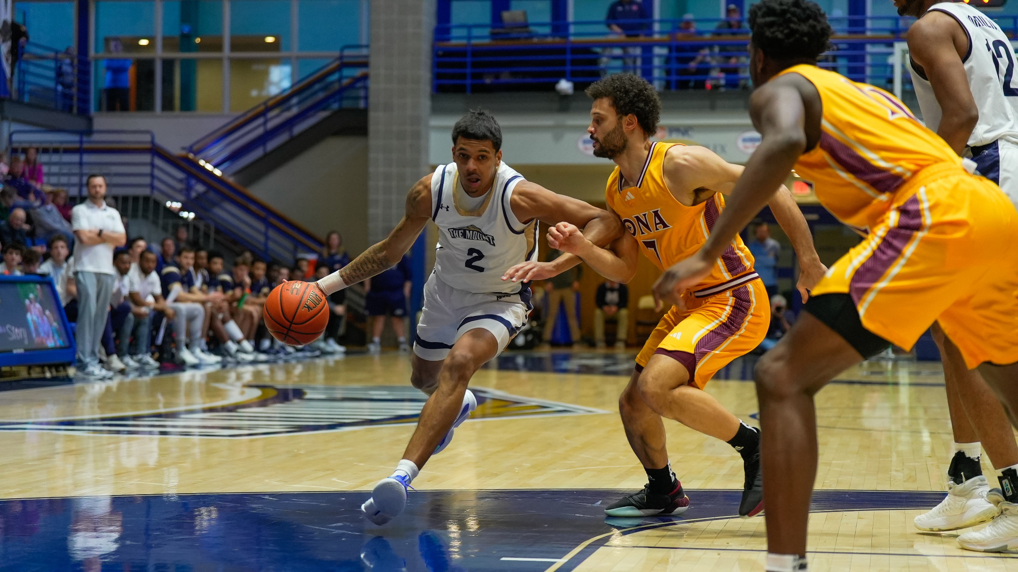 De'Shayne Montgomery - 2023-24 - Men's Basketball - Mount St. Mary's ...