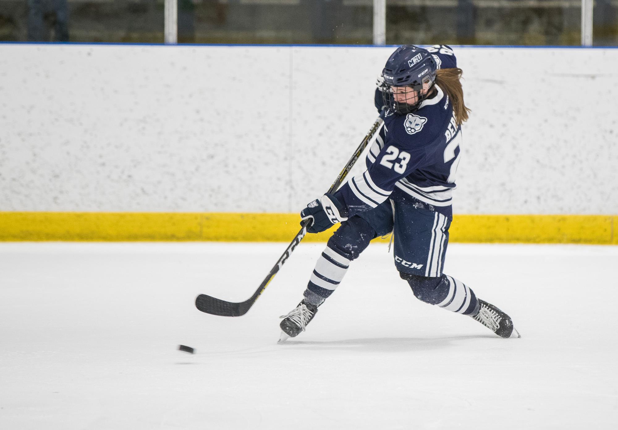 Emma Bergesen - 2023-24 - Women's Hockey - Mount Royal University ...