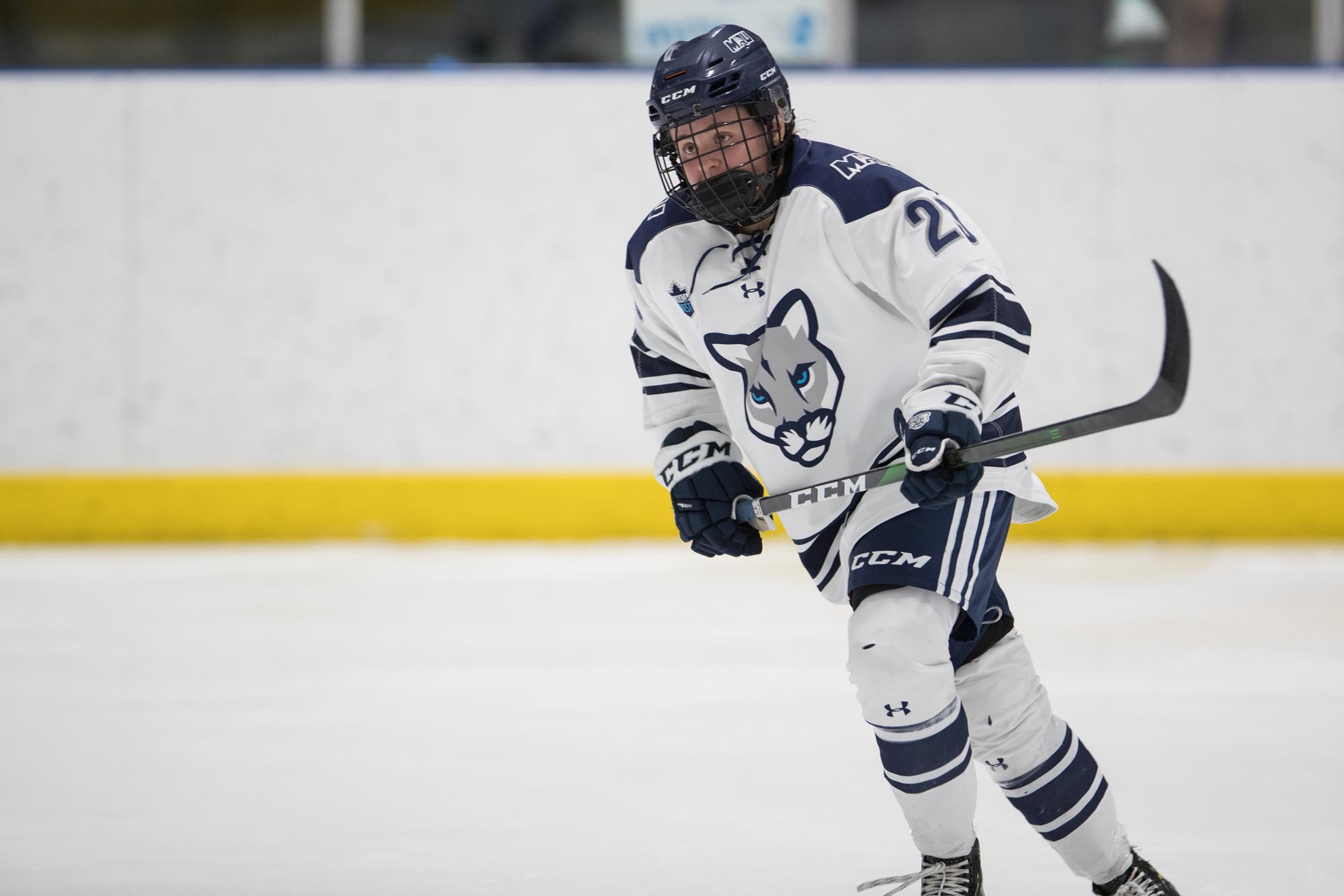 Emma Bergesen - 2023-24 - Women's Hockey - Mount Royal University ...