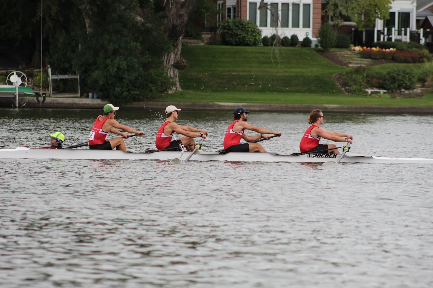 Rowing Competes at Head of the Rock - Milwaukee School of Engineering