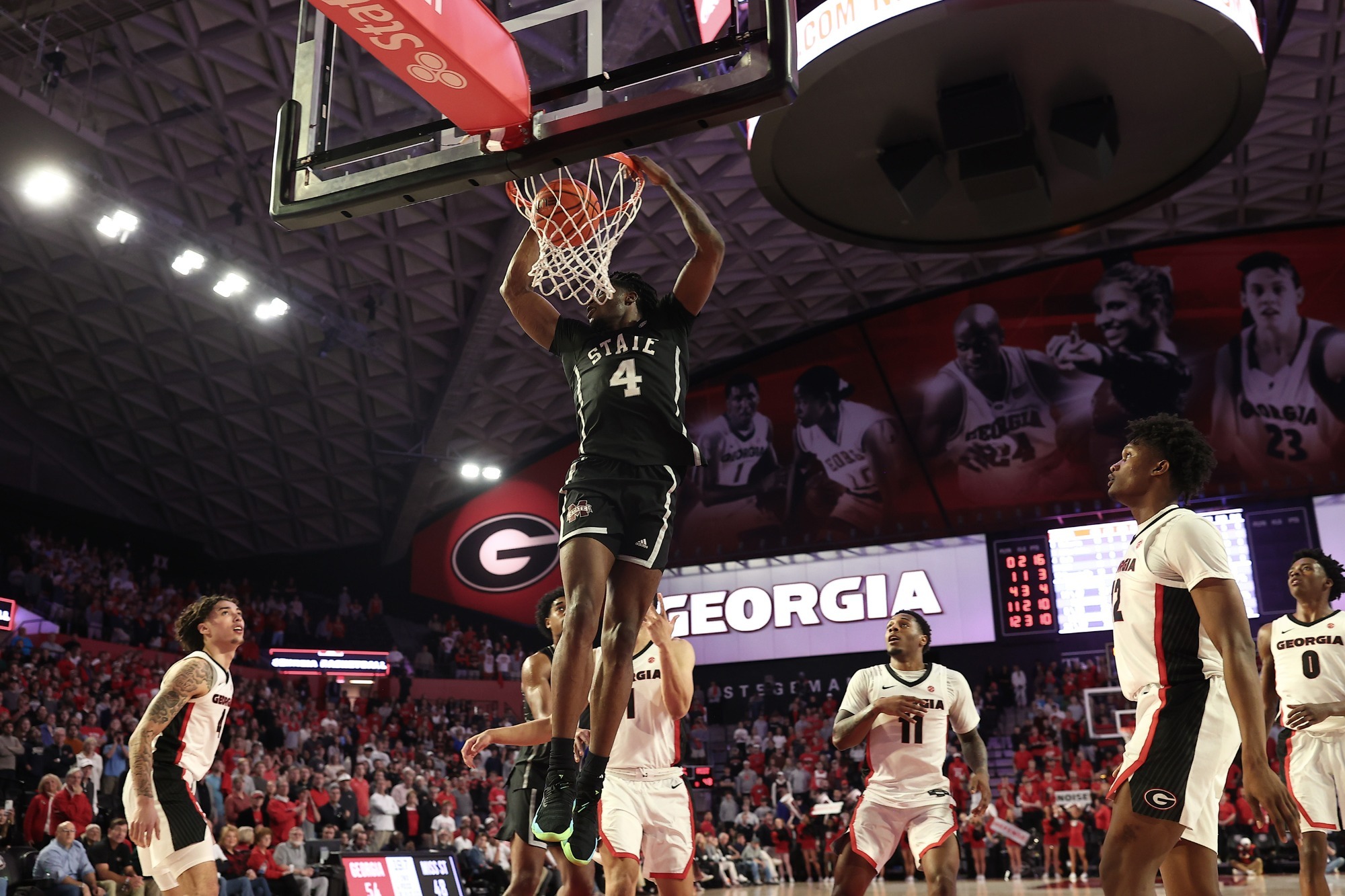 Cameron Matthews - Men's Basketball - Mississippi State