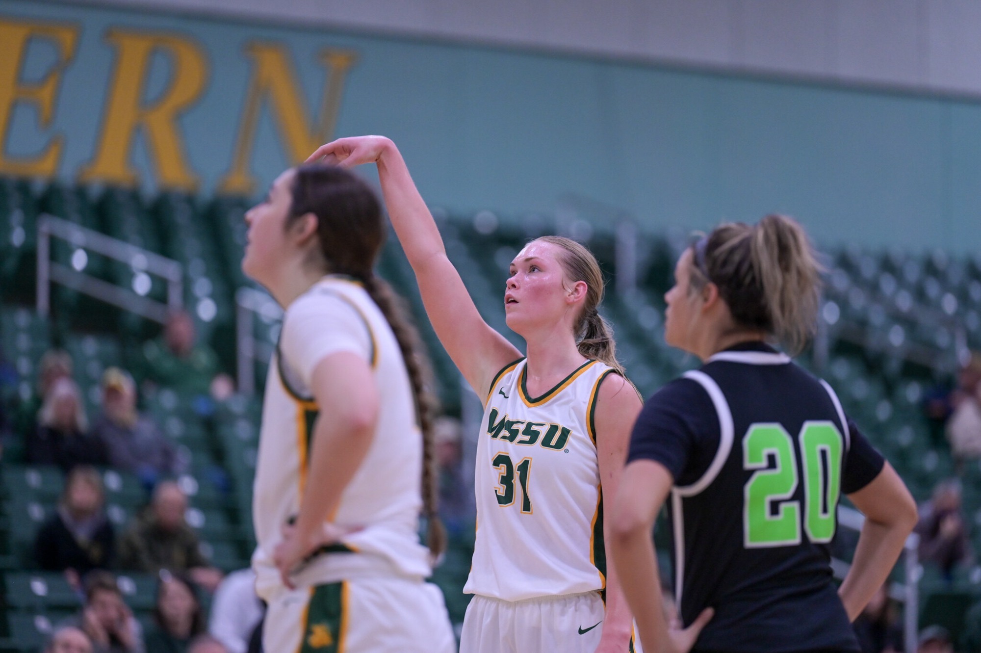 Lions Defeat Jets On the Road for 13th Straight Victory - Missouri ...