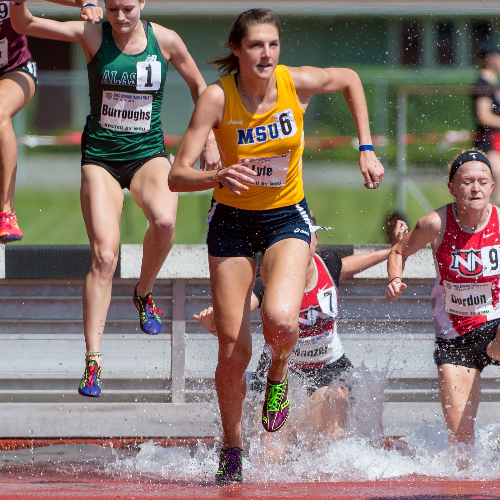 Della Lyle - Women's Track & Field - Montana State University Billings ...