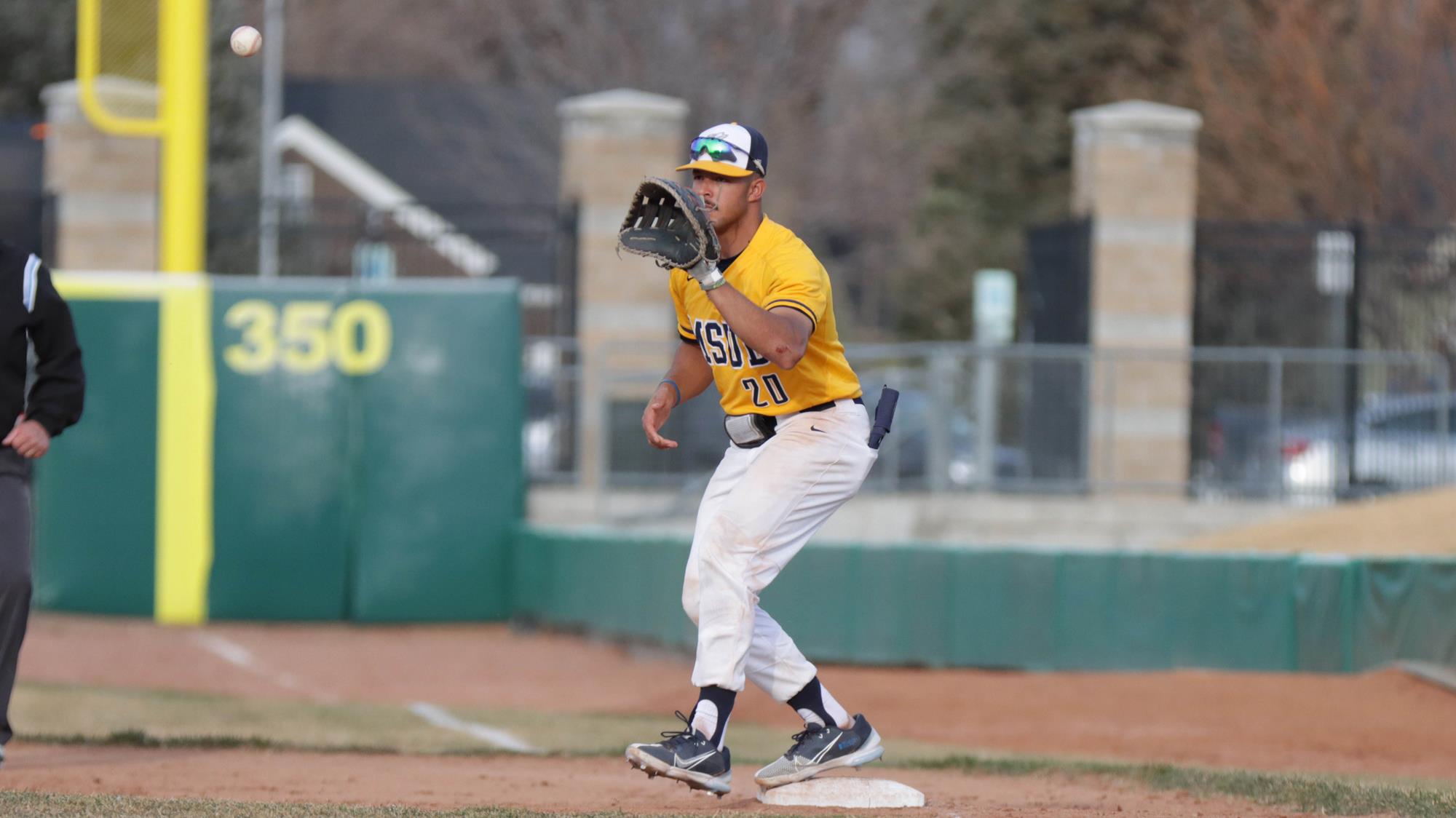 Nighthawks complete sweep of Yellowjackets - Montana State University ...