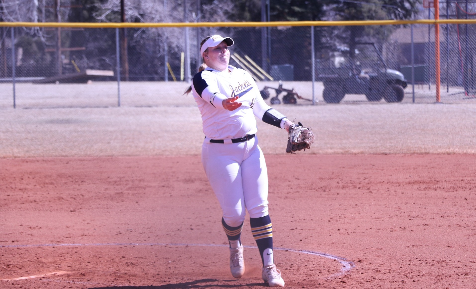 Yellowjackets Earn Second Day Split in Tournament of Champions ...