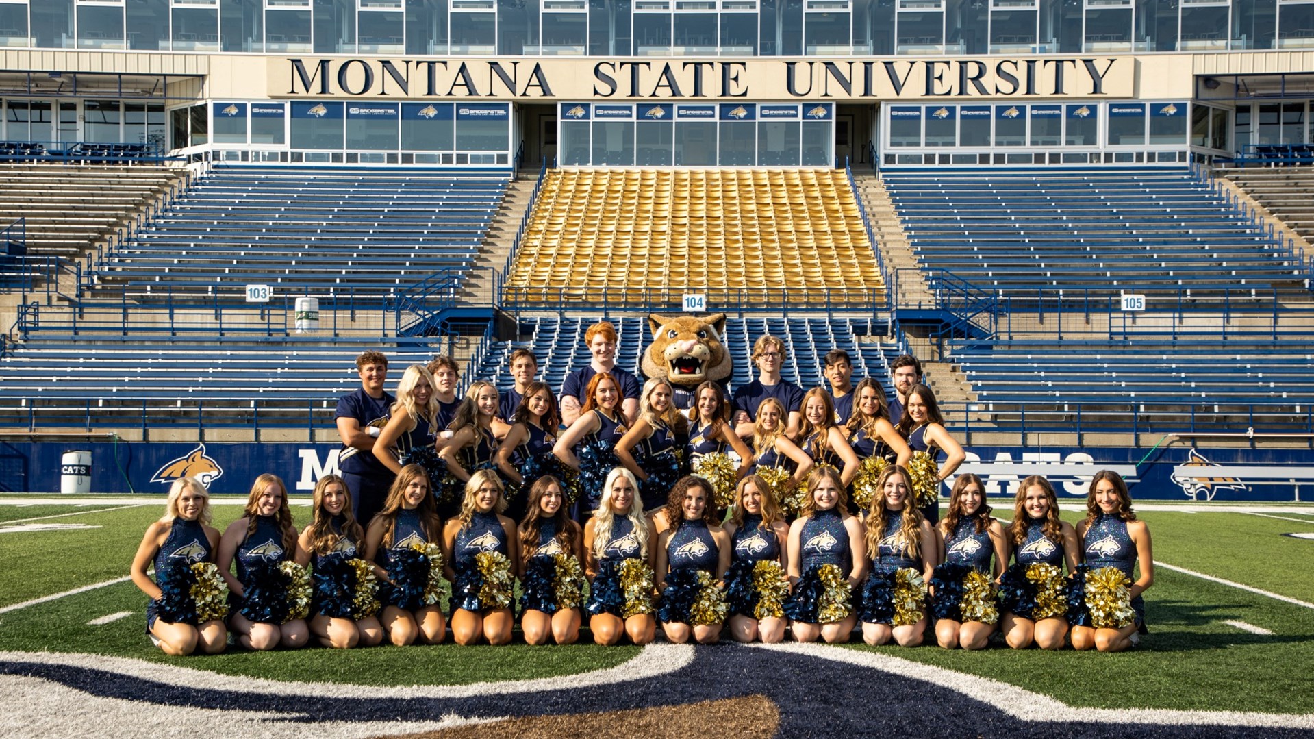 Montana State 2022-23 Cheer Team - Montana State University Athletics