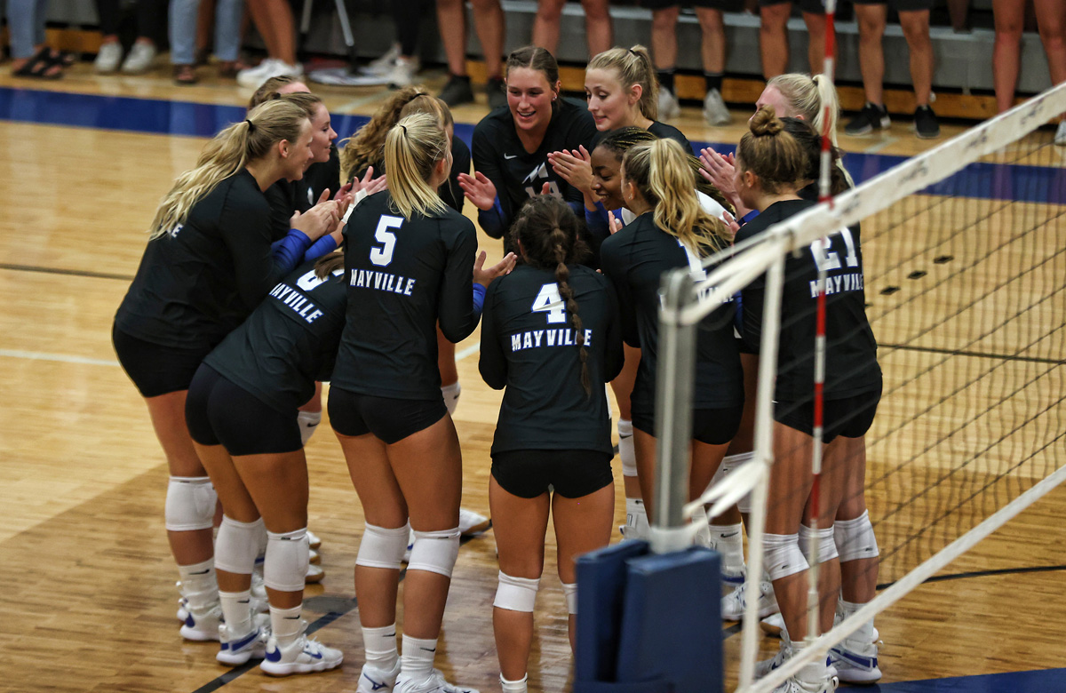 Comet Volleyball travels to Trojans and Bruins for two conference ...