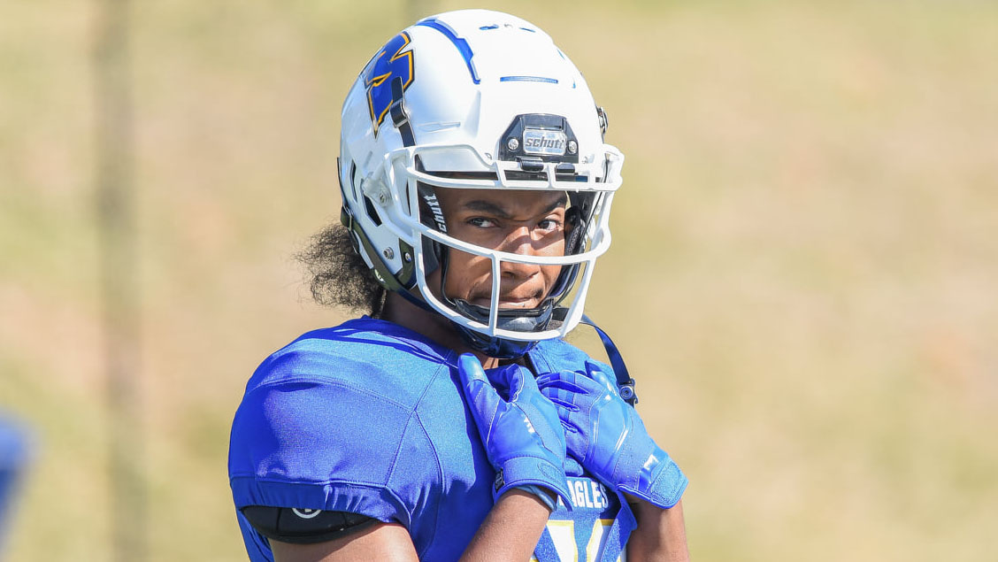 Tavin Davis - Football - Morehead State University Athletics