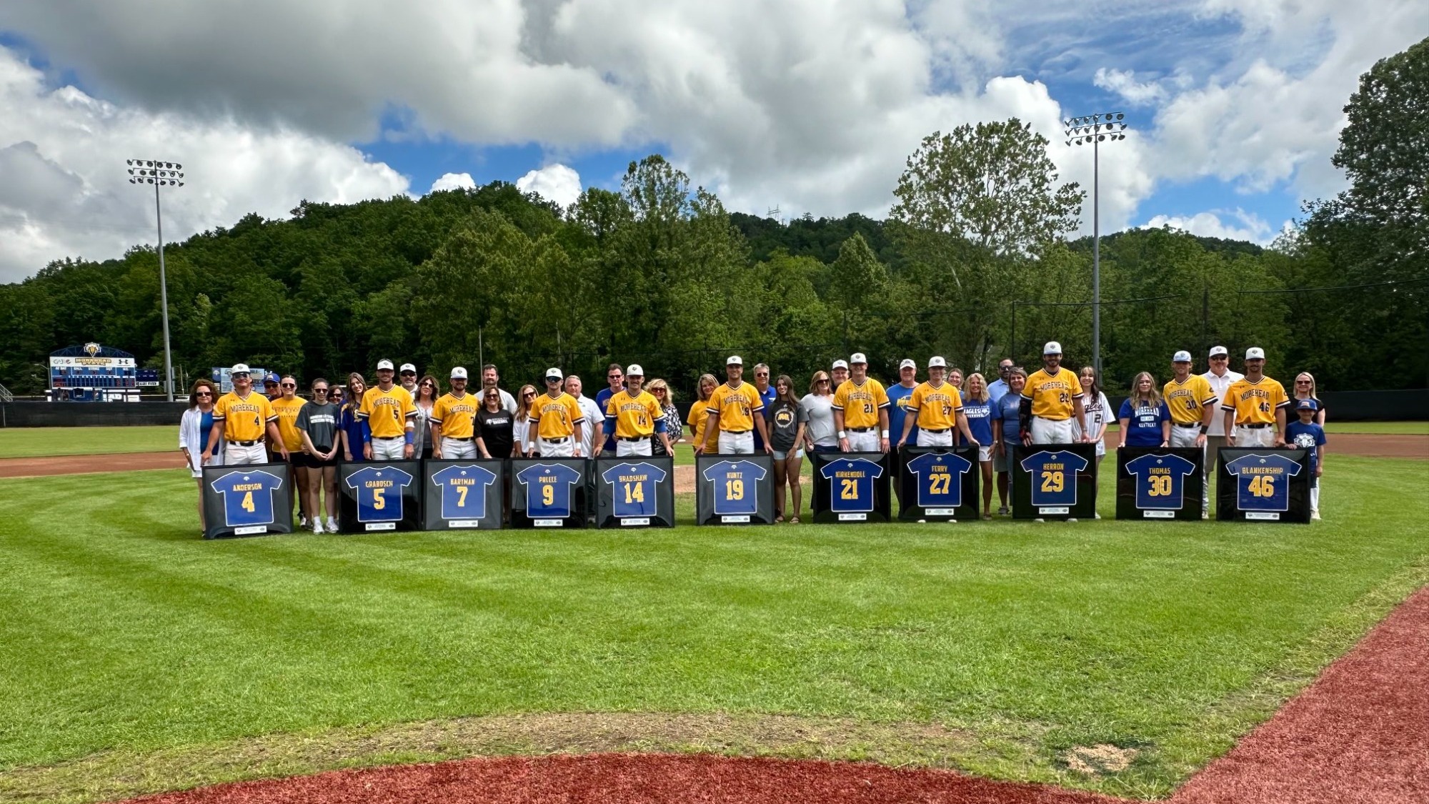 Baseball Scores Walk-Off Win in 9th to Sweep SIUE on Senior Day ...