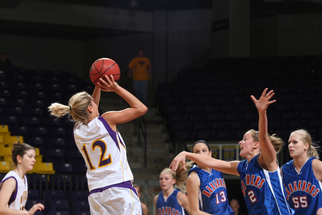Tiffany Moe - Women's Basketball - Minnesota State University - Mankato ...