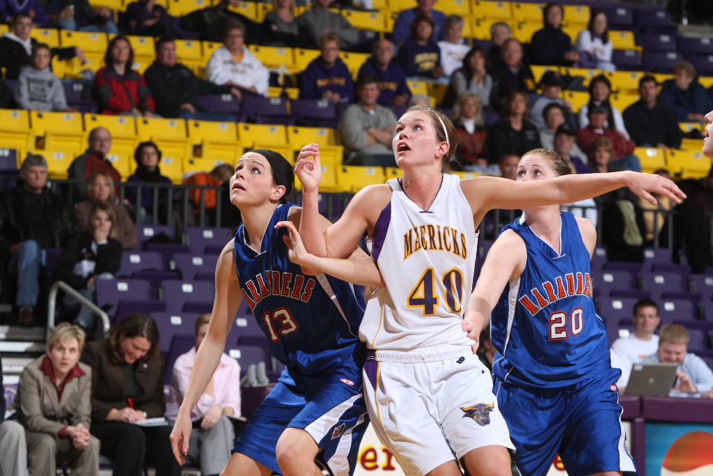 Liz Trauger - Women's Basketball - Minnesota State University - Mankato ...