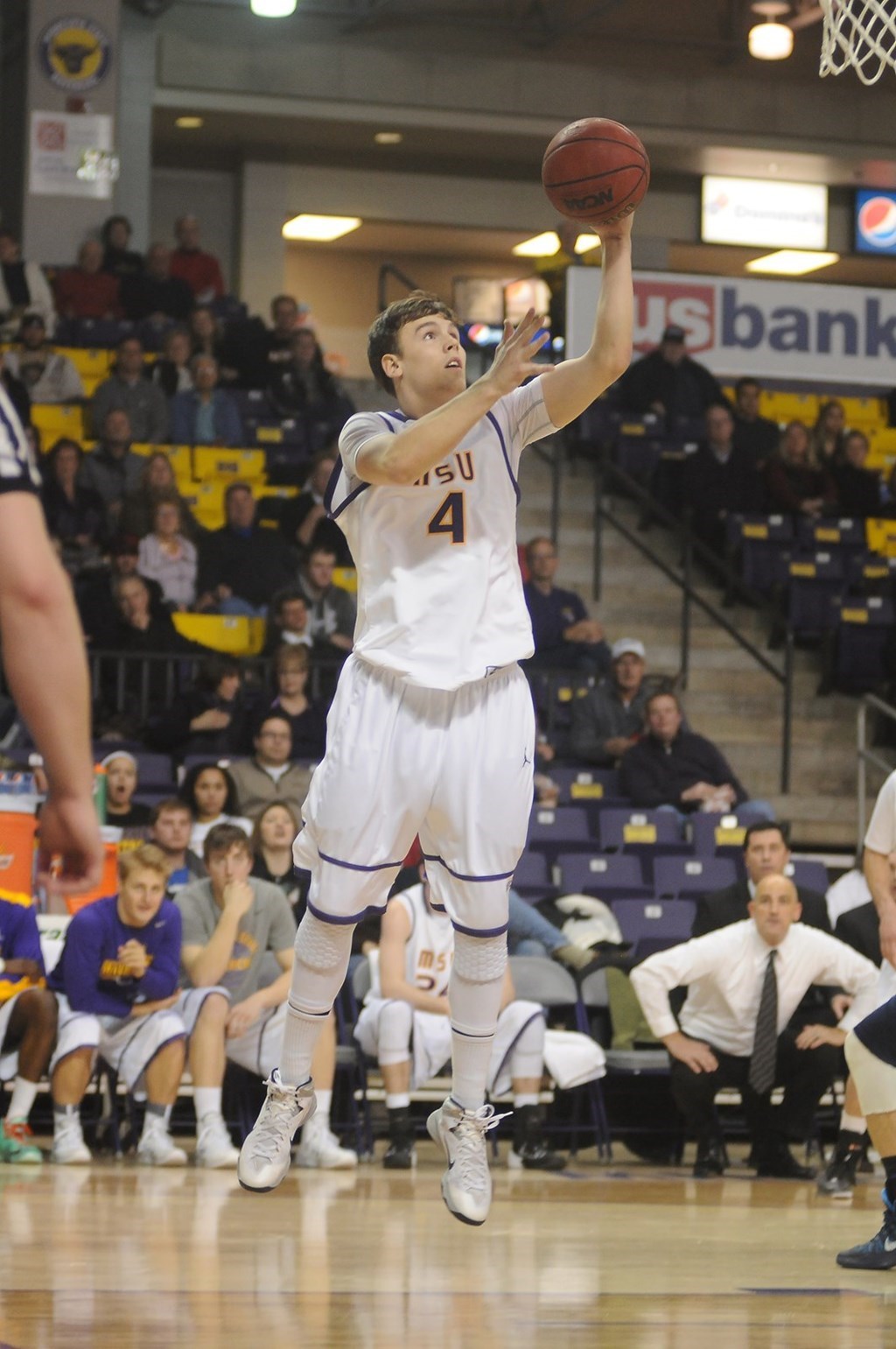 Mike Busack - Men's Basketball - Minnesota State University - Mankato ...