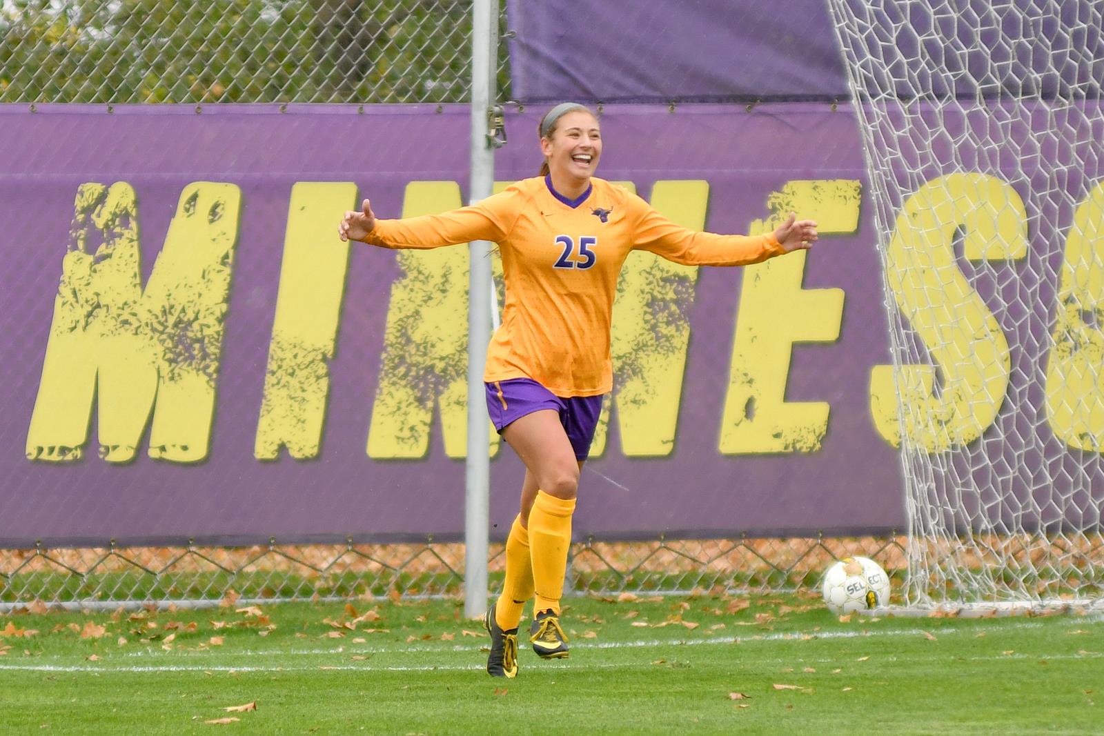 Lexi Pszanka - Women's Soccer - Minnesota State University - Mankato ...