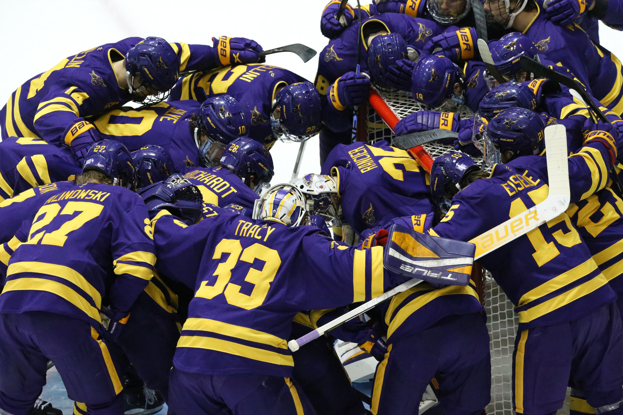 Men's Hockey | Maverick Comeback Falls Just Short in 3-2 Loss at ...