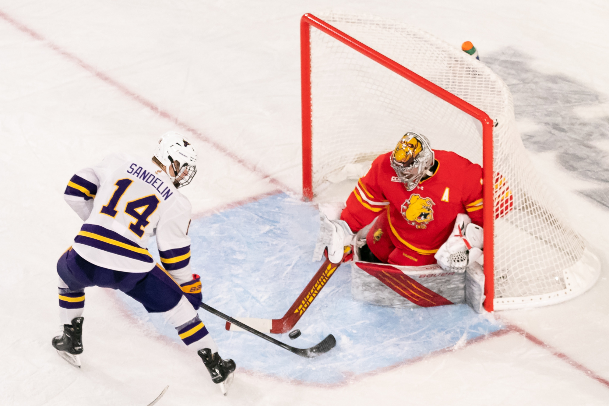 Men's Hockey | Mavericks Fall to Bulldogs 3-2 - Minnesota State ...