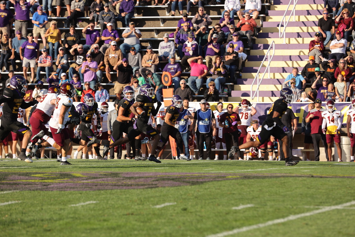 Trey Vaval - Football - Minnesota State University - Mankato Athletics