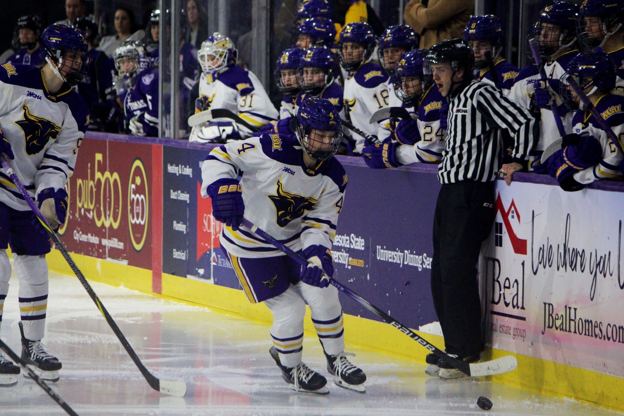 Minnesota State Mavericks Head to Ridder Arena for WCHA Quarterfinals ...