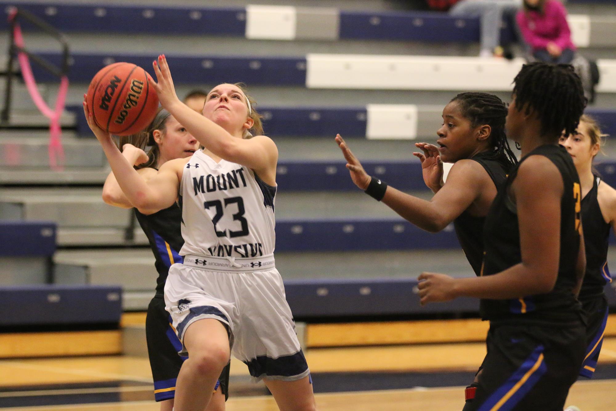 Zoé Harding - Women's Basketball - Mount Aloysius College Athletics