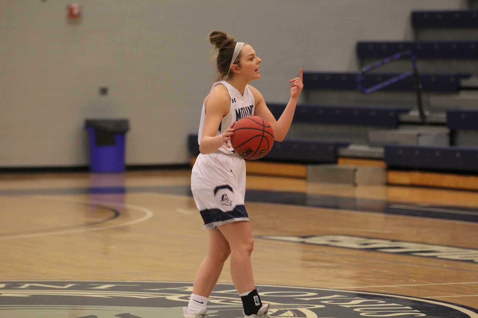 Zoé Harding - Women's Basketball - Mount Aloysius College Athletics