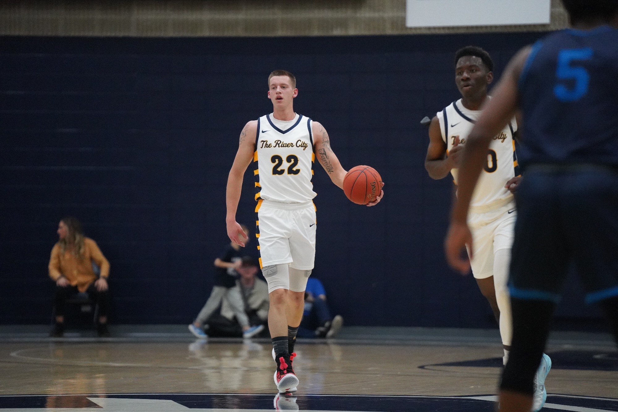 Men's Basketball: Lancers Fall To Bulldogs - Mount Marty University
