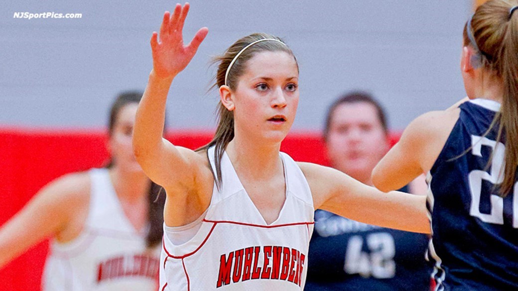 Emily Lesher - 2013-14 - Women's Basketball - Muhlenberg College Athletics