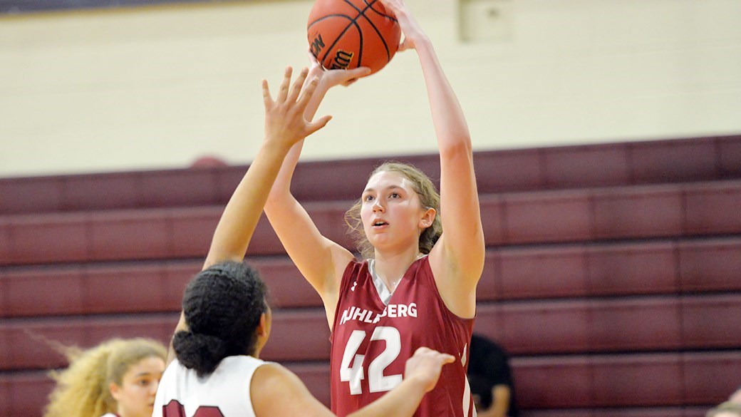 Caroline Hogg - 2019-20 - Women's Basketball - Muhlenberg College Athletics