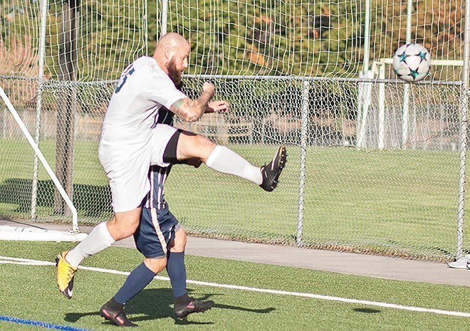 Travis Gardner - 2017 - Men's Soccer - Multnomah University Athletics