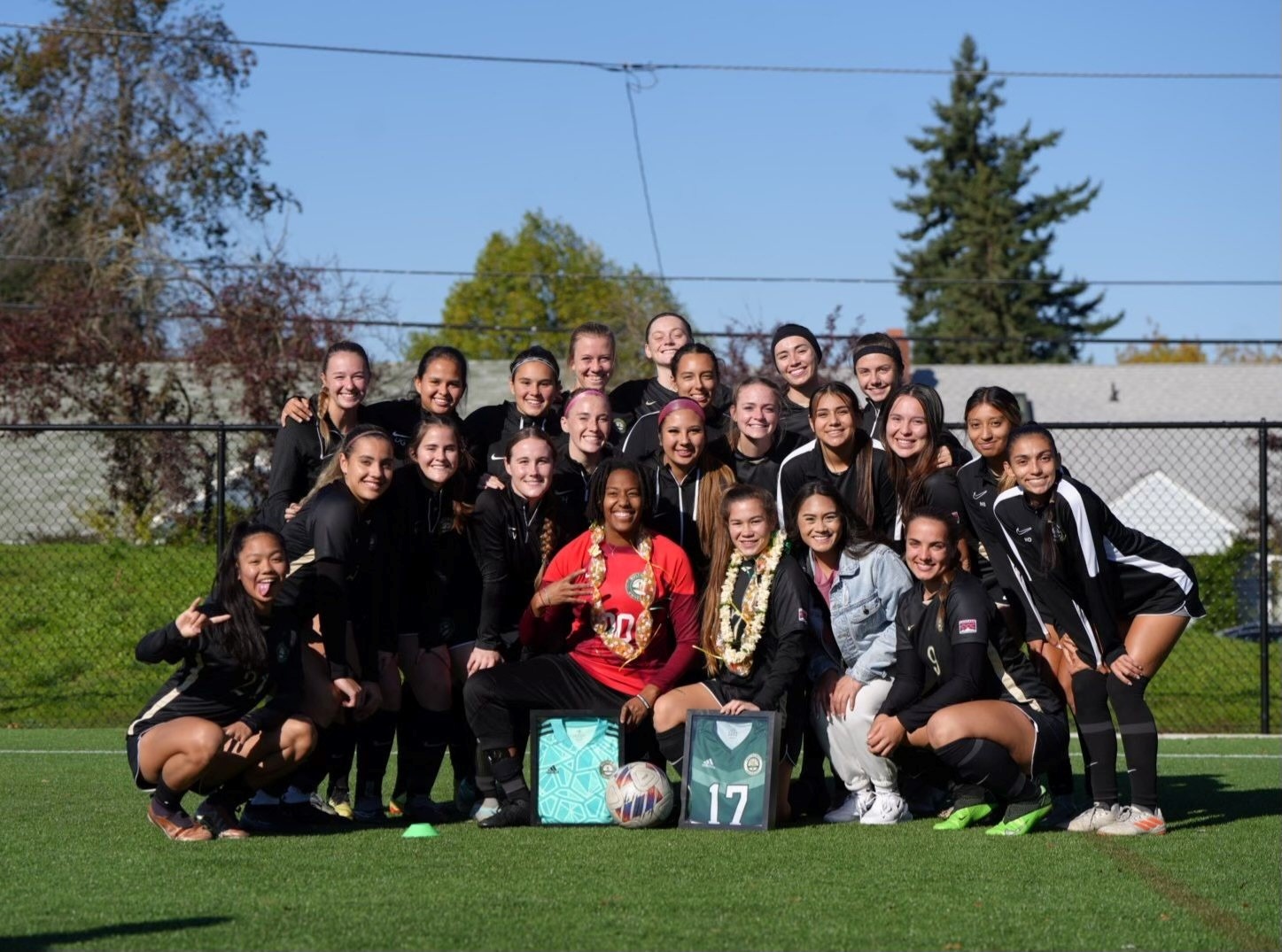 Lions loss to Eastern Oregon in the midst of Honoring Seniors ...