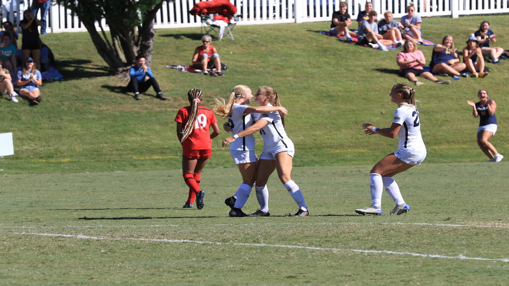 Chloe Barnthouse - Women's Soccer - Murray State University Athletics