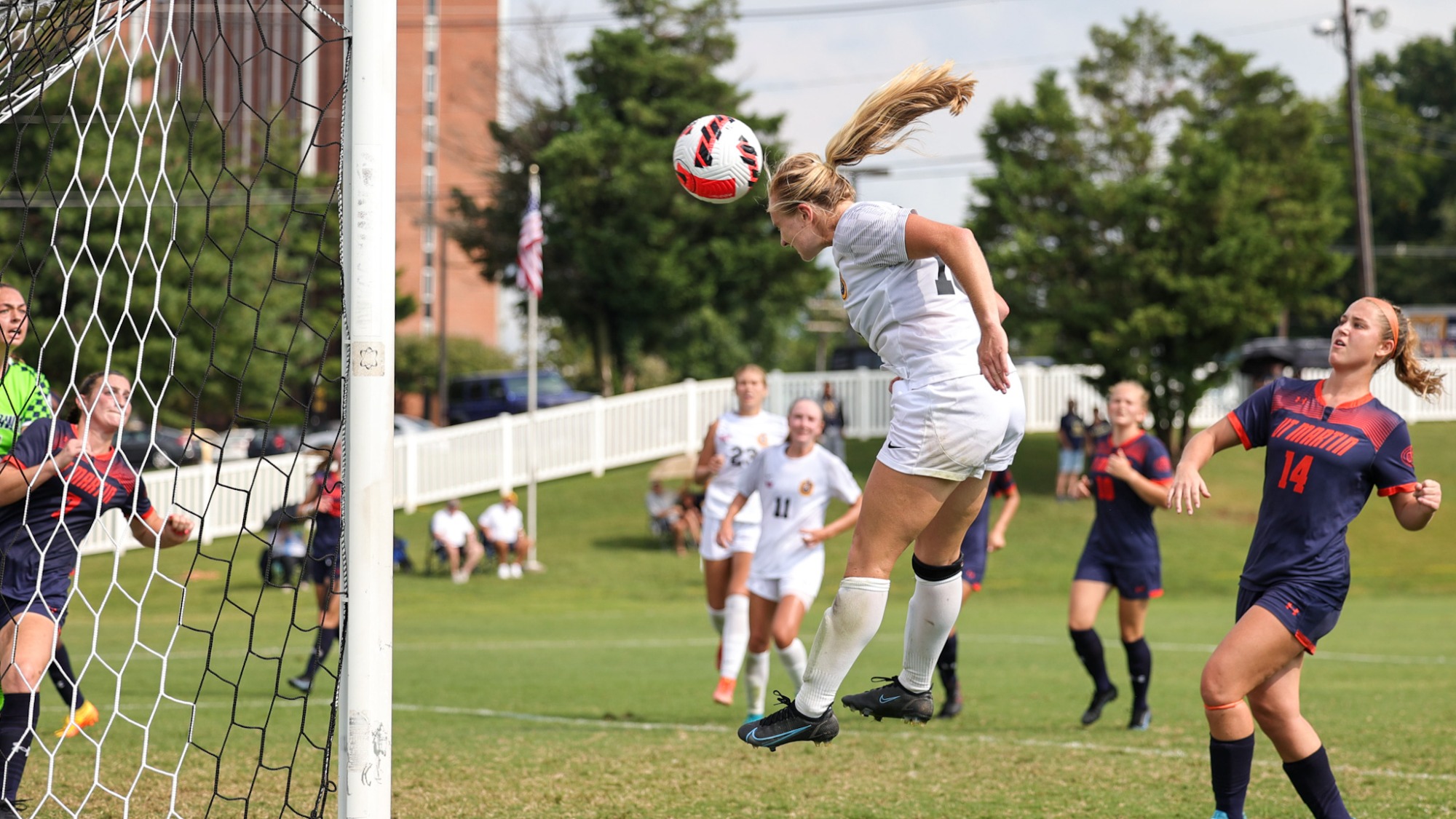 Chloe Barnthouse - Women's Soccer - Murray State University Athletics
