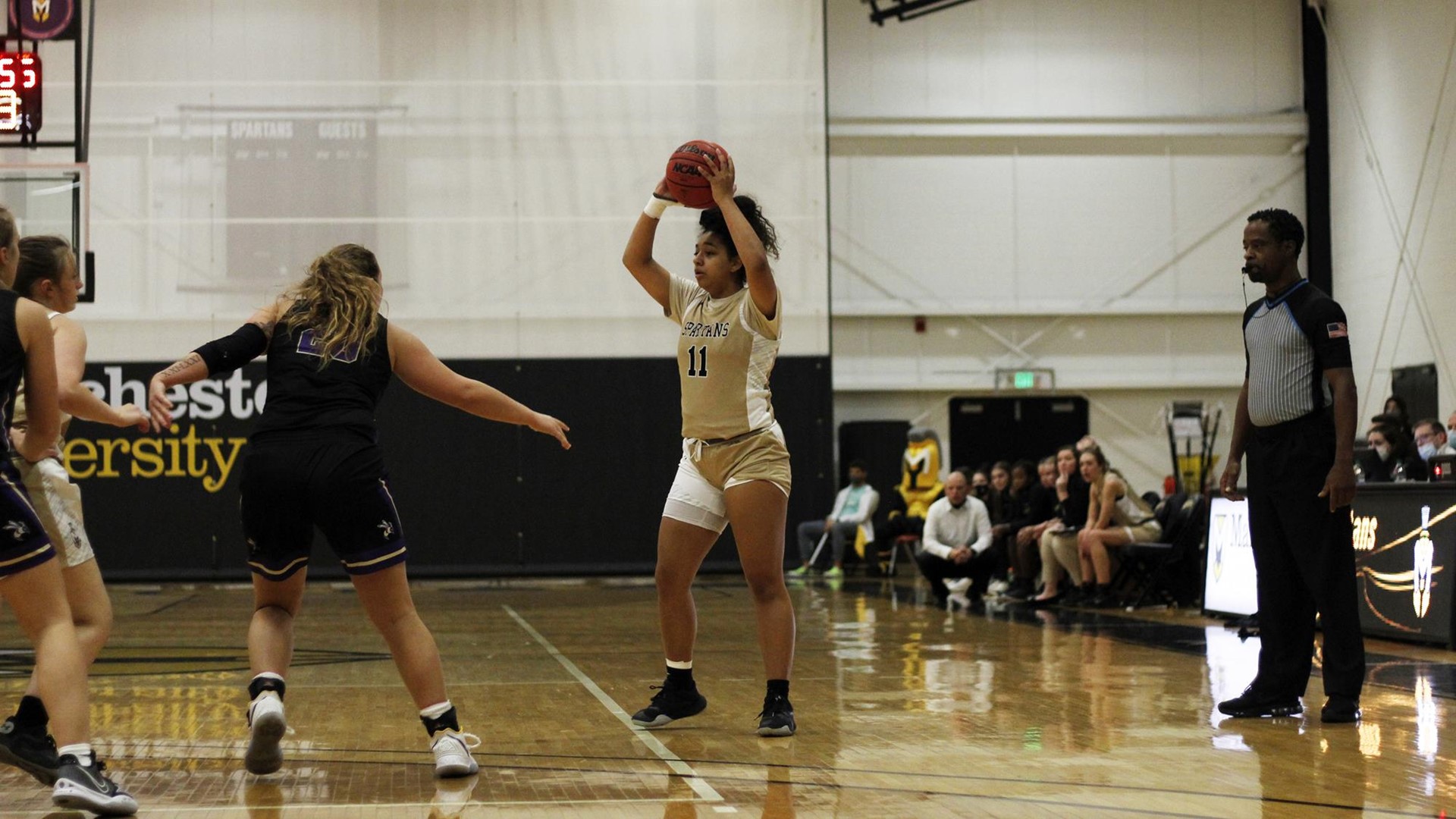 Alexis Porter - 2021-22 - Women's Basketball - Manchester University