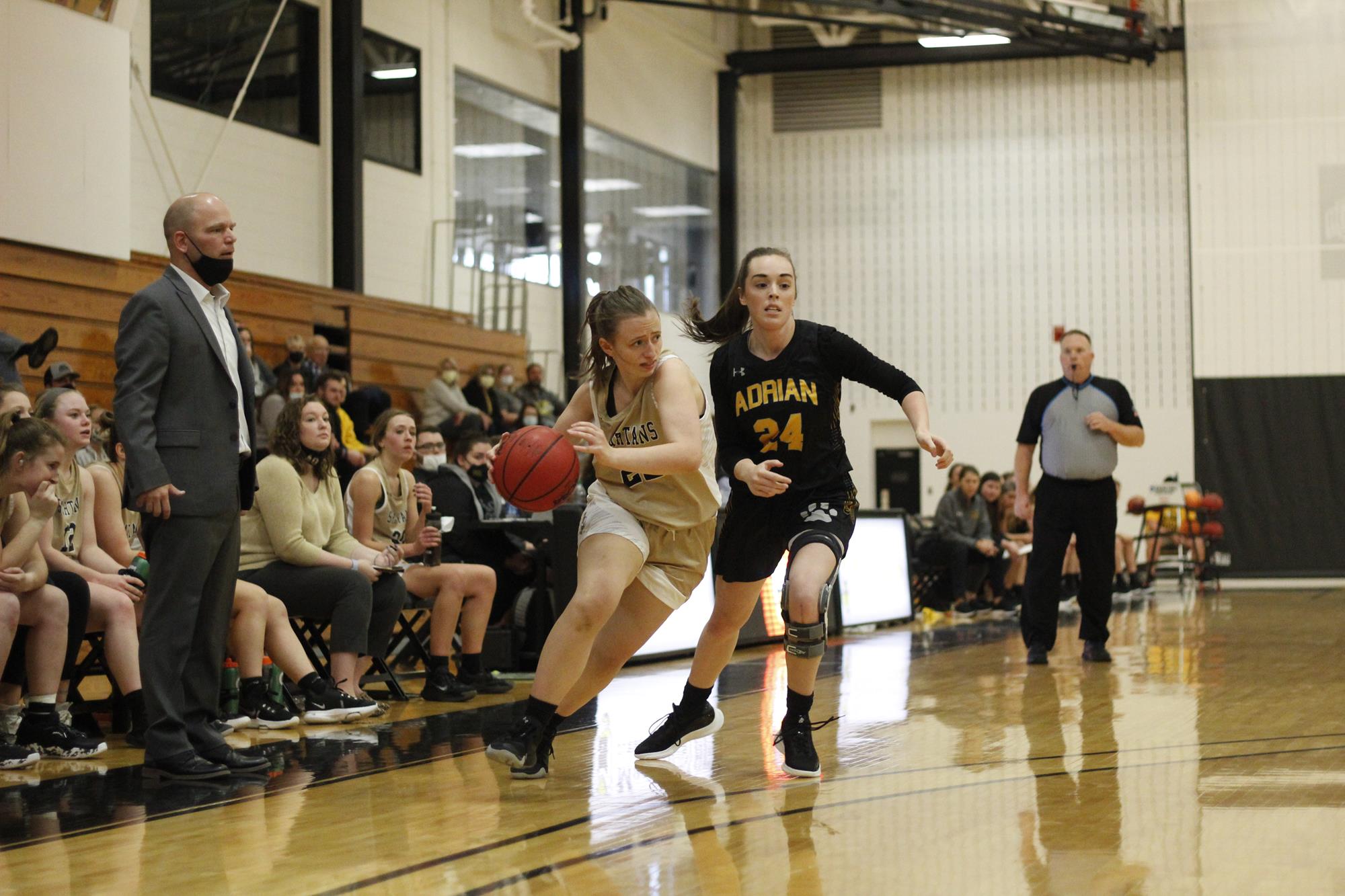Abby Walker - 2021-22 - Women's Basketball - Manchester University
