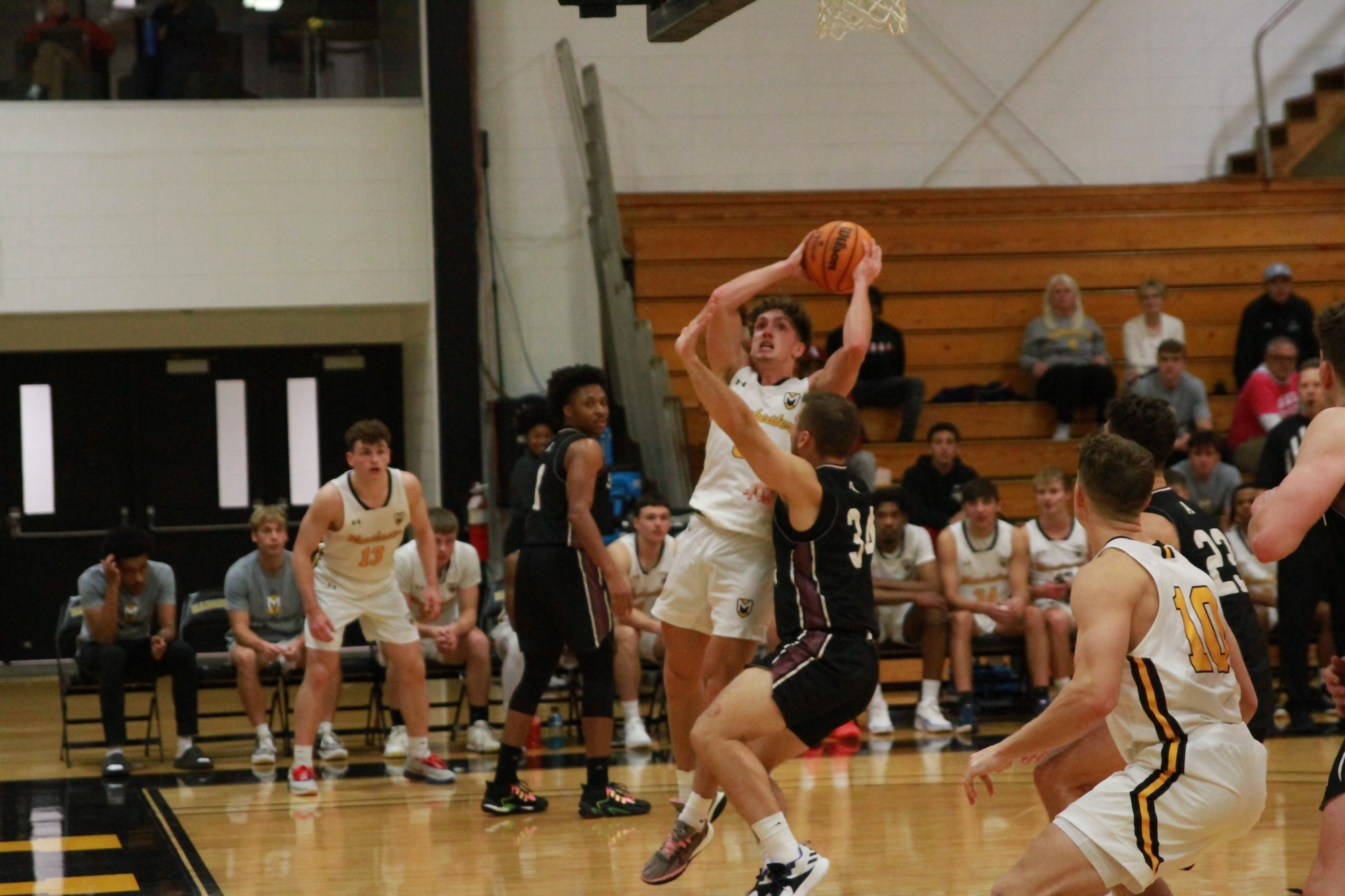 Spartans Knock off Lions 67-62 in HCAC Opener - Manchester University