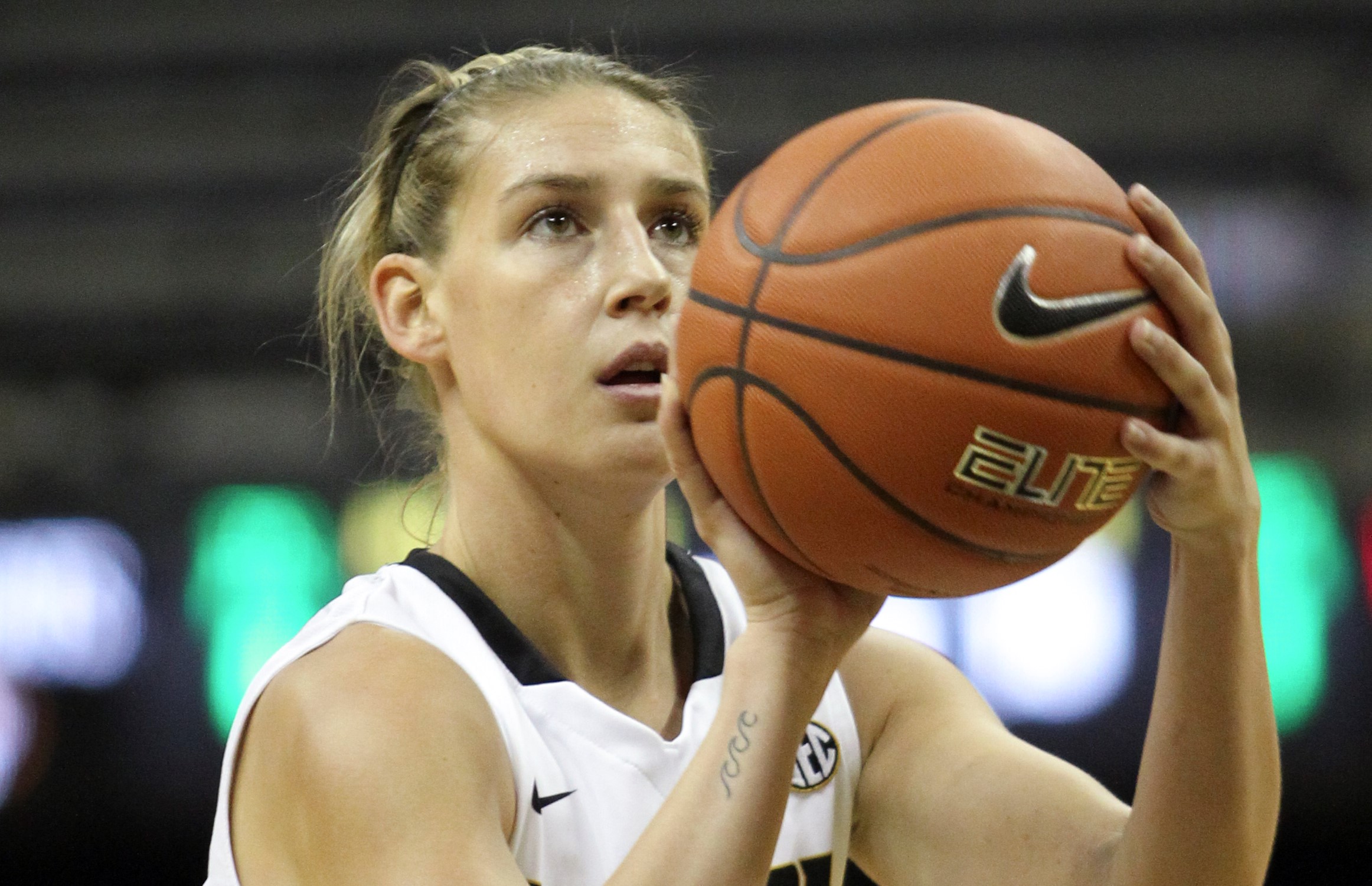 Lindsey Cunningham - Women's Basketball - University of Missouri Athletics