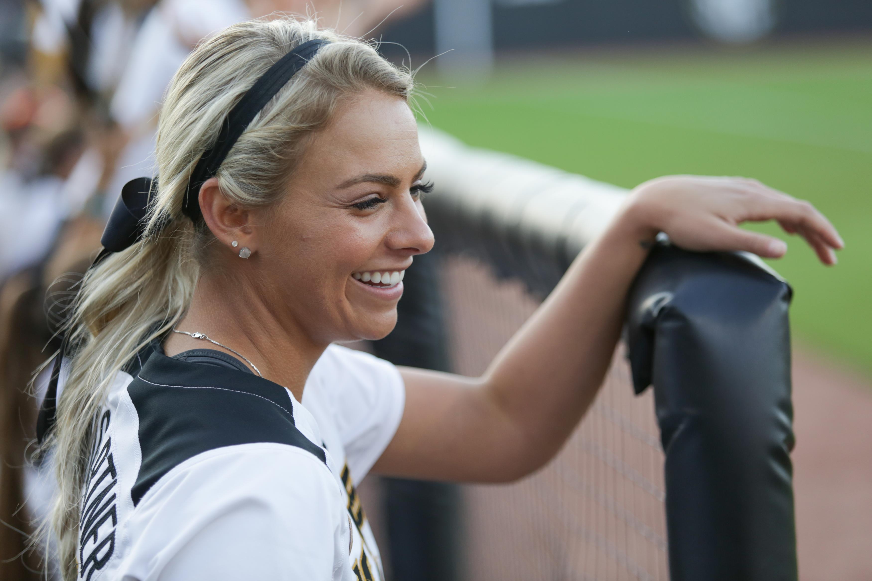 Danielle Baumgartner - Softball - University of Missouri Athletics