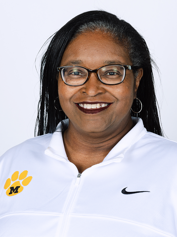 Toni Hayes - Executive Staff Assistant - Women's Basketball Support ...
