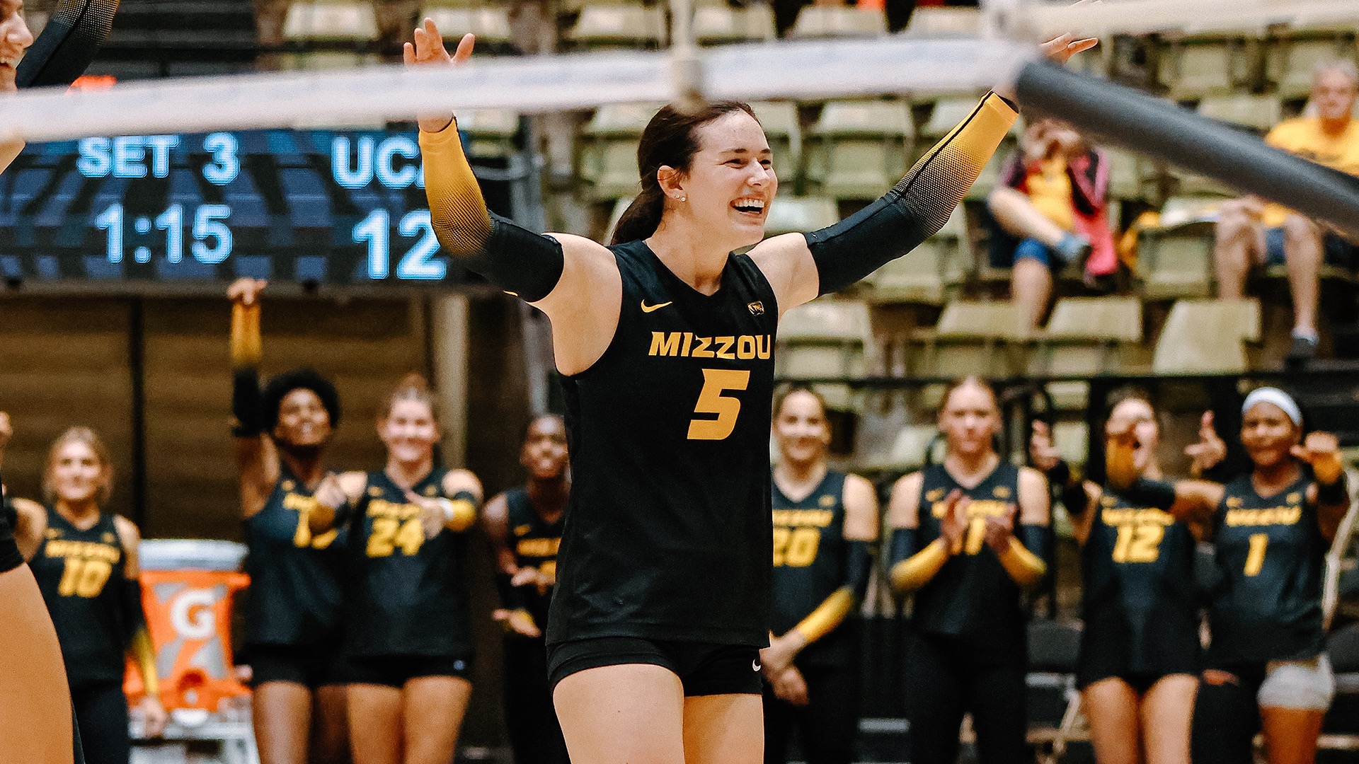 Lauren Forbes - Volleyball - University of Missouri Athletics