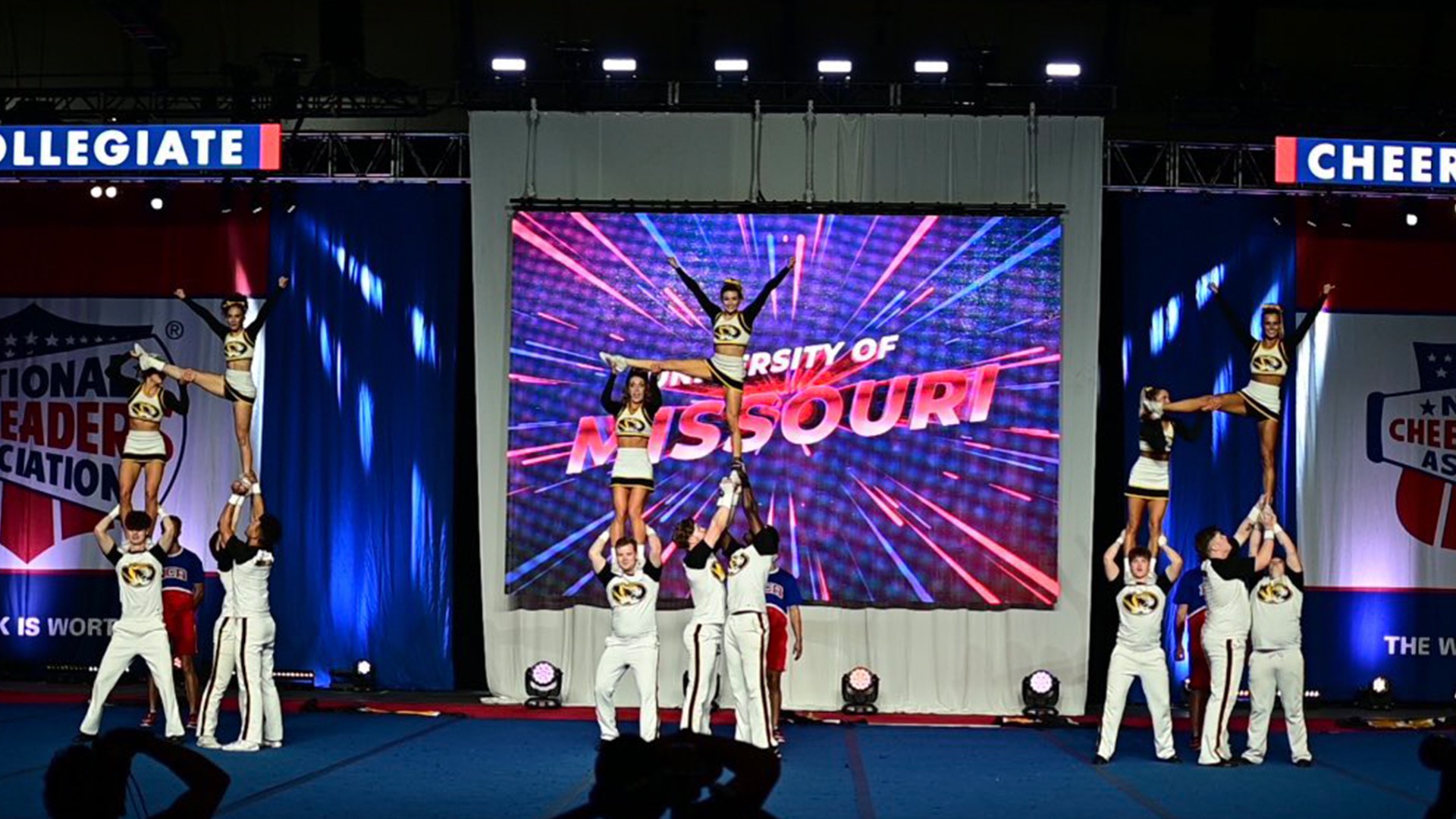 Cheerleading Tryout Infomation - University of Missouri Athletics