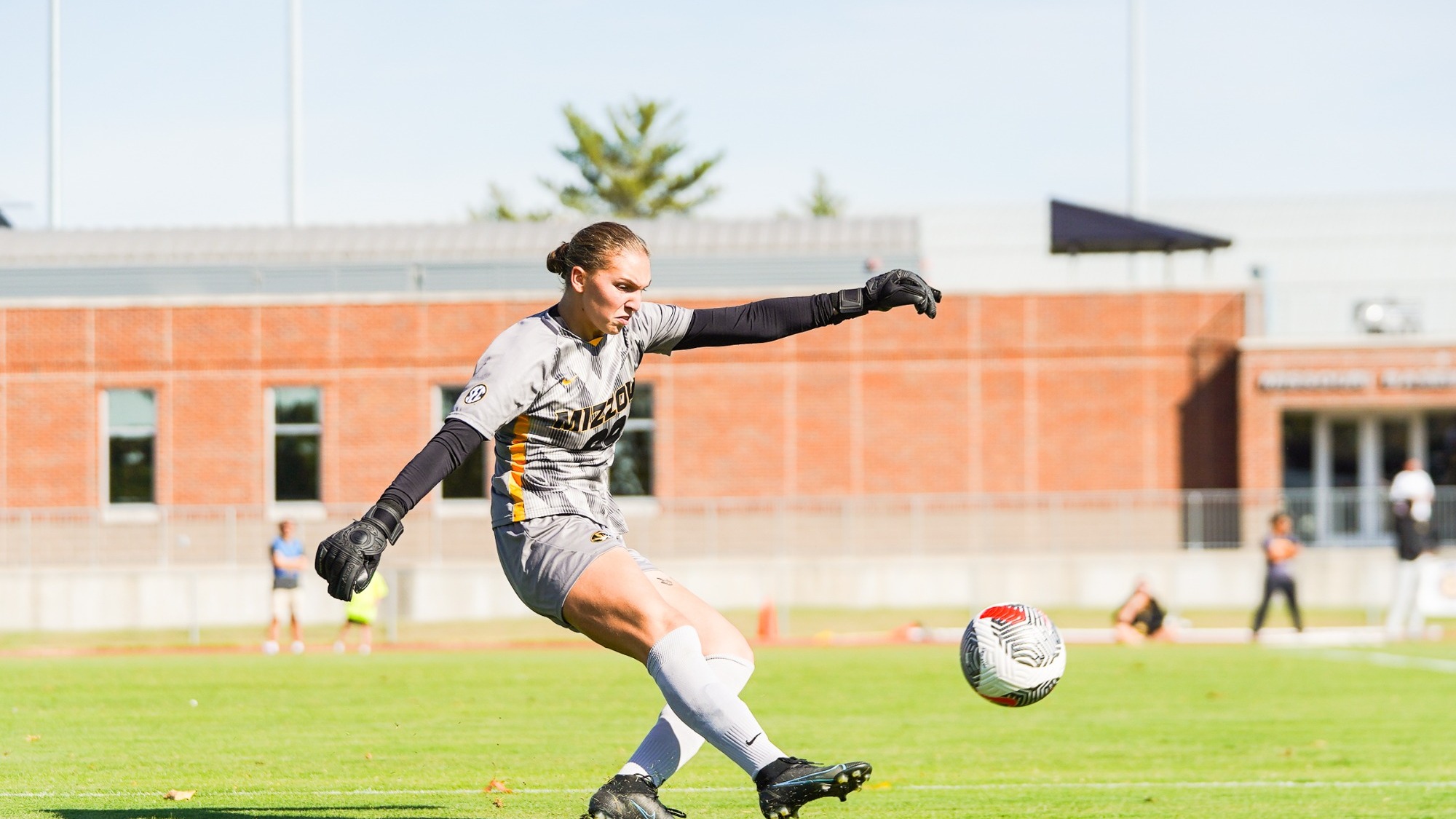 Bella Hollenbach - Soccer - University of Missouri Athletics