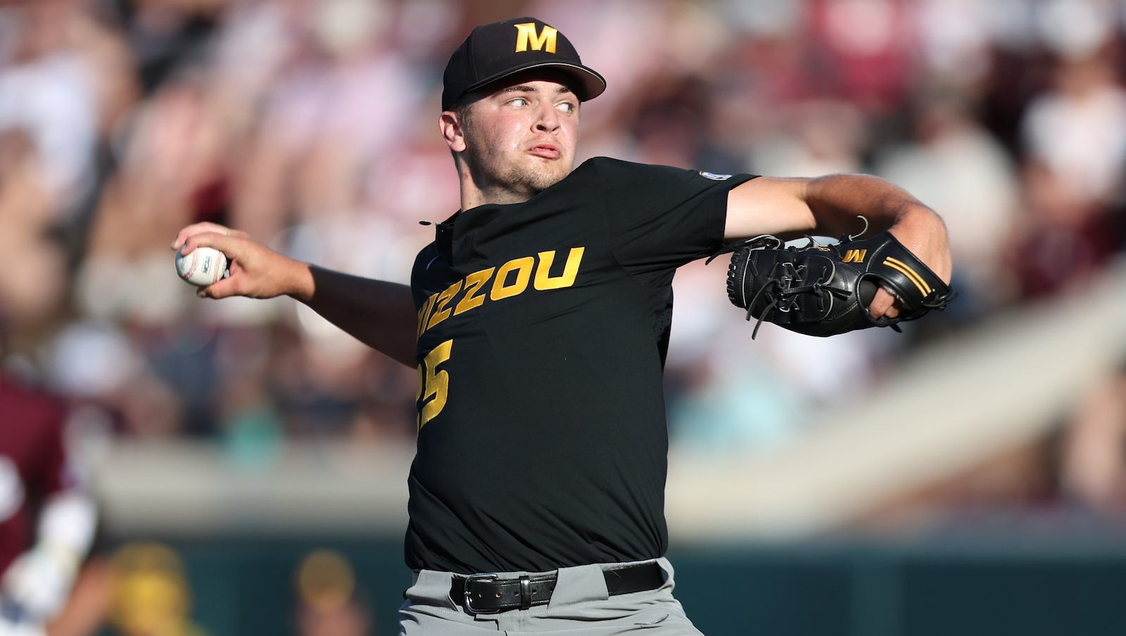 Baseball Looks for Season Sweep of Jayhawks Tuesday at Kauffman Stadium ...