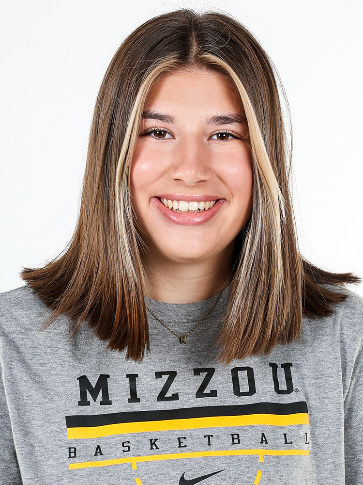 Kate Brown - Graduate Assistant - Women's Basketball Support Staff ...