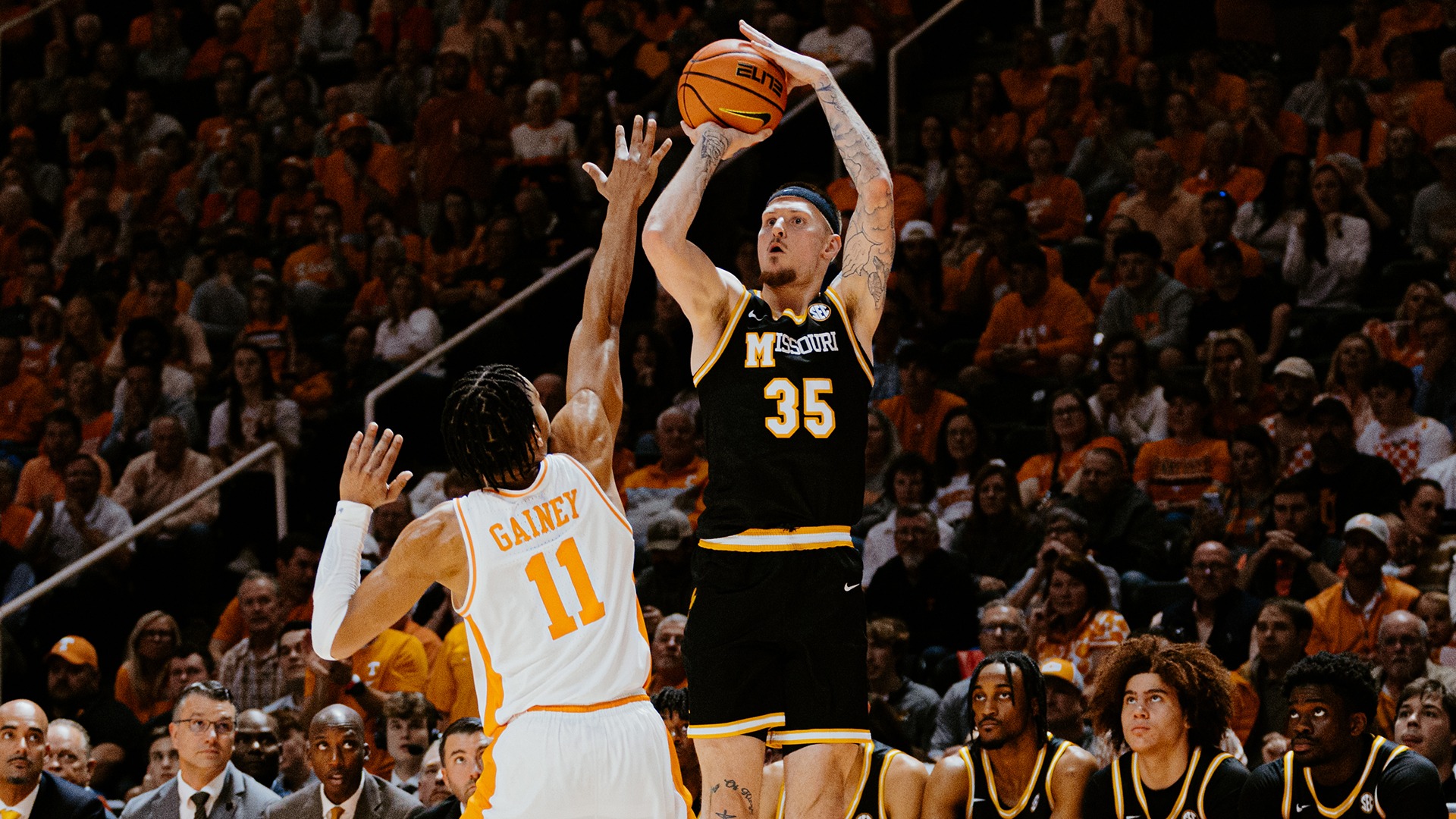 Men’s Basketball Signs Top-25 Shooter Jacob Crews - University of ...