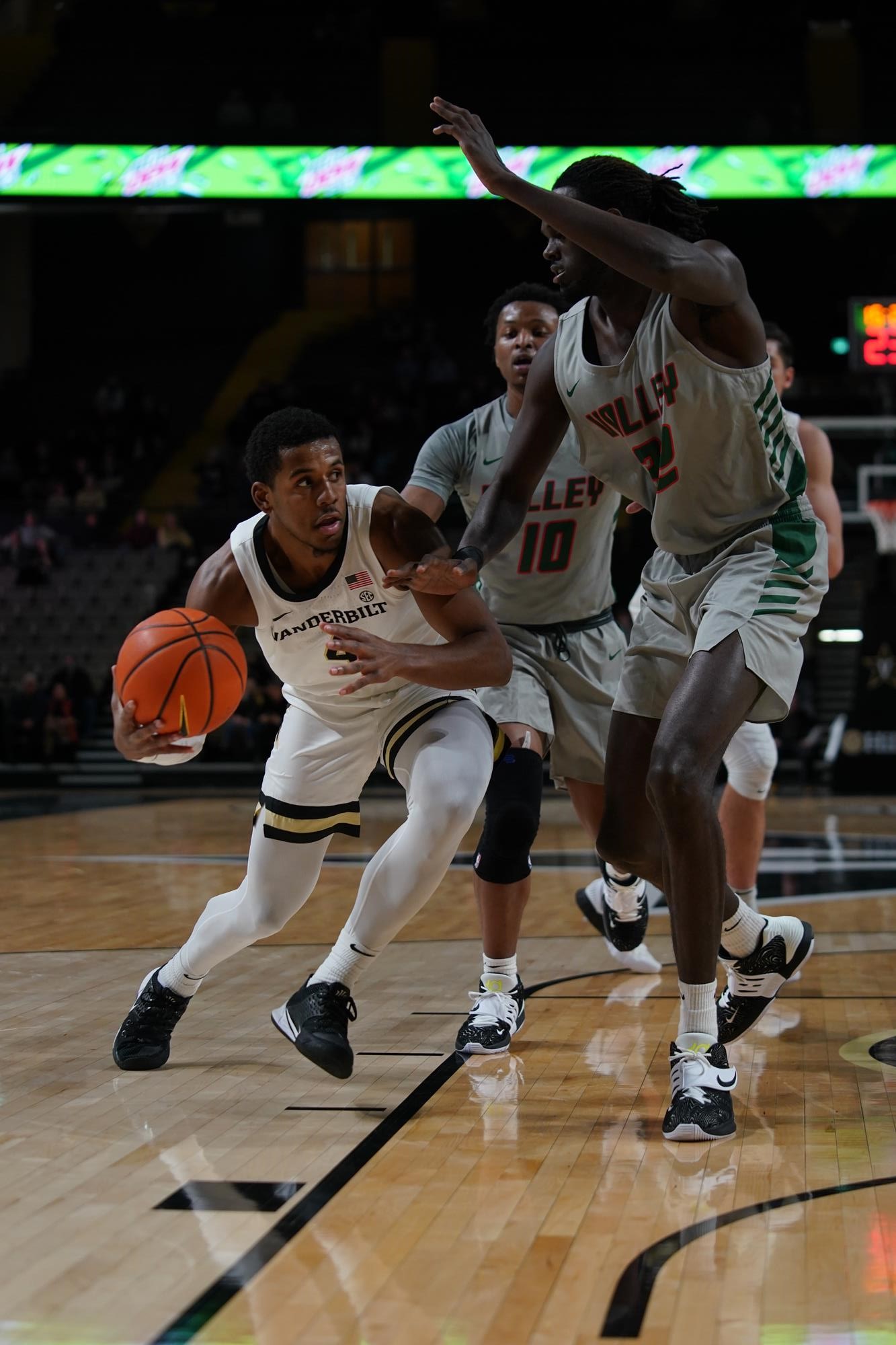 Lee’Andre Howard - 2021-2022 - Men's Basketball - Mississippi Valley ...