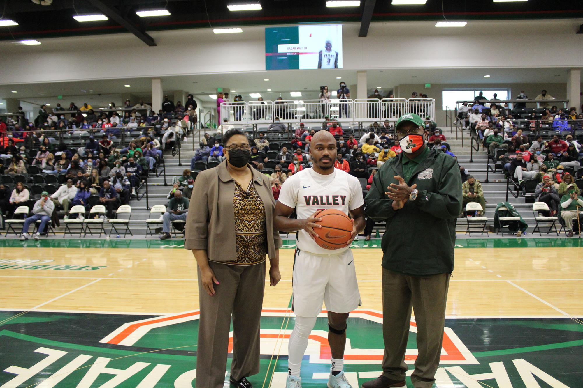 Caleb Hunter - 2021-2022 - Men's Basketball - Mississippi Valley State ...